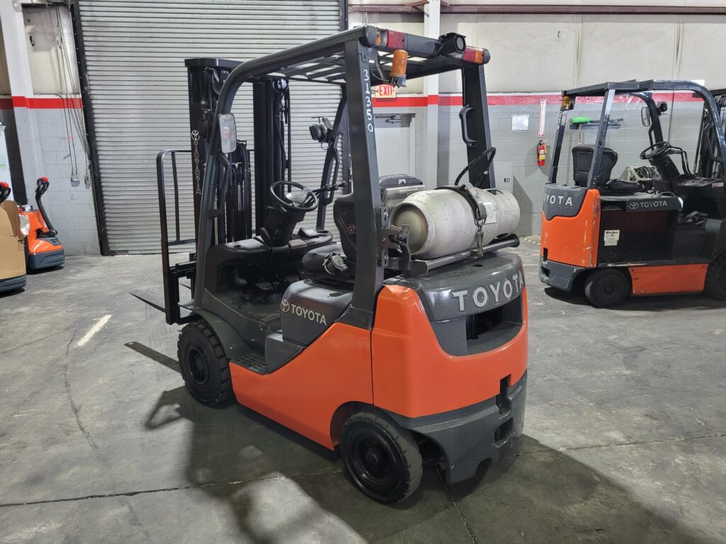 2017 Toyota Forklift Model 8FGU15- NLT 31350 - Nationwide Lift Trucks
